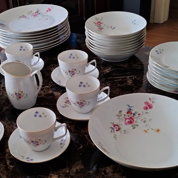 FINE CHINA | Dining | Vintage Dinnerware Set Service For 8 | Poshmark
